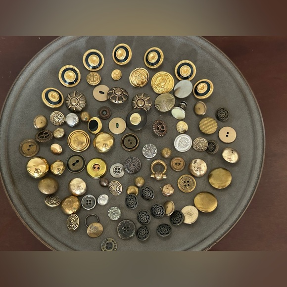 Multiples | Accessories | Vintage Assortment Of Buttons | Poshmark